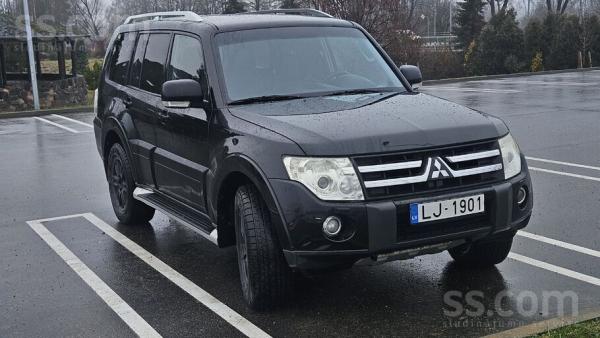 Melns Mitsubishi Pajero 2007 Rīga, ar dzinēja tilpumu 3.20 L un nobraukumu 410 tūkst. km par 6000 €, foto 6 vietnē AUTOMOTO.COM.LV