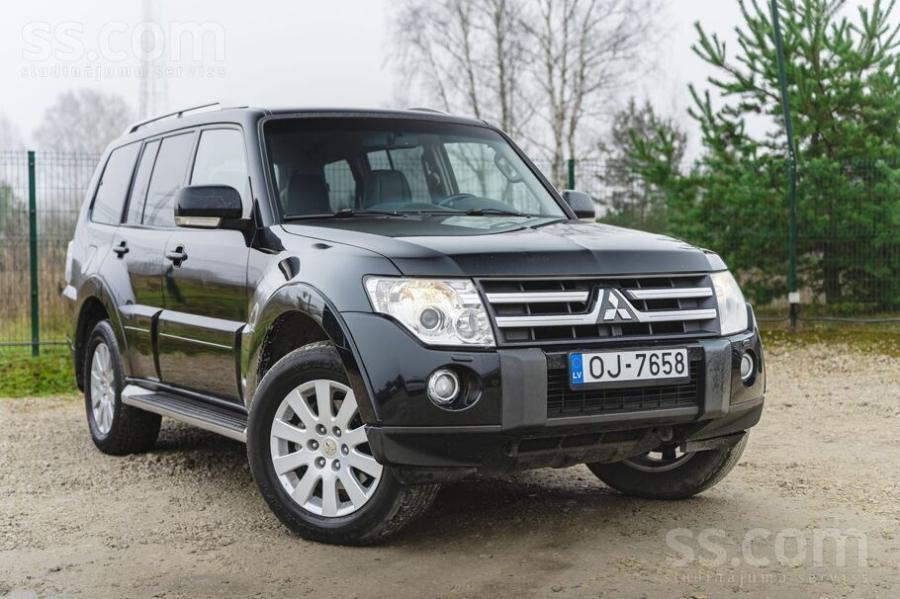 Melns Mitsubishi Pajero 2007 Rīga, ar dzinēja tilpumu 3.20 L un nobraukumu 334 tūkst. km par 7290 €, foto 3 vietnē AUTOMOTO.COM.LV