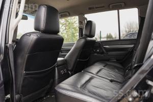 Melns Mitsubishi Pajero 2007 Rīga, ar dzinēja tilpumu 3.20 L un nobraukumu 334 tūkst. km par 7290 €, foto 9 vietnē AUTOMOTO.COM.LV