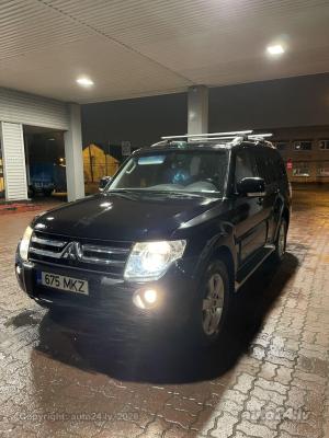 Black Mitsubishi Pajero 2007 in Tallinn, with an engine capacity of 3.20 L and mileage of 176 thousand km for 6950 €, photo 2 on AUTOMOTO.COM.LV
