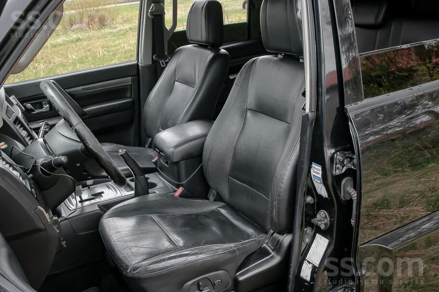 Melns Mitsubishi Pajero 2007 Tukums, ar dzinēja tilpumu 3.20 L un nobraukumu 369 tūkst. km par 9500 €, foto 11 vietnē AUTOMOTO.COM.LV