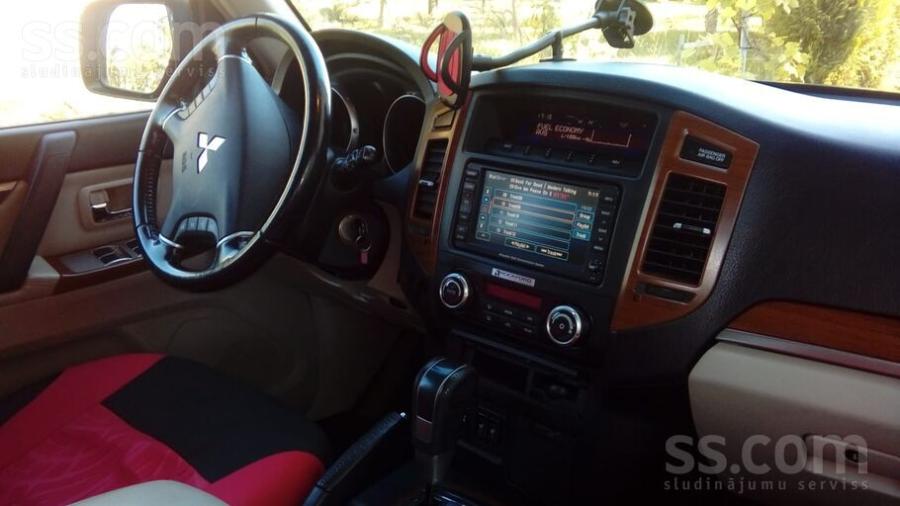 Melns Mitsubishi Pajero 2007 Rīga, ar dzinēja tilpumu 3.20 L un nobraukumu 300 tūkst. km par 7000 €, foto 9 vietnē AUTOMOTO.COM.LV