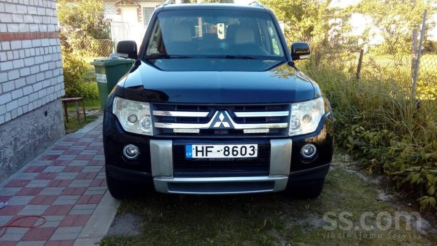 Melns Mitsubishi Pajero 2007 Rīga, ar dzinēja tilpumu 3.20 L un nobraukumu 300 tūkst. km par 7000 €, foto 12 vietnē AUTOMOTO.COM.LV