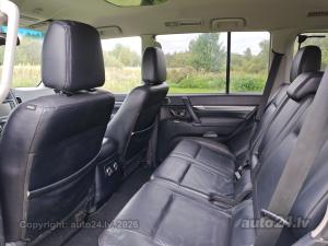 Melns Mitsubishi Pajero 2007 Kuresāre, ar dzinēja tilpumu 3.20 L un nobraukumu 408 tūkst. km par 5850 €, foto 12 vietnē AUTOMOTO.COM.LV