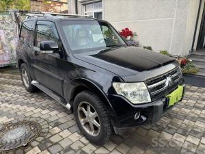 Мицубиси Паджеро 2007 в Рига на AUTOMOTO.COM.LV Черный Мицубиси Паджеро 2007 в Рига, объемом двигателя 3.20 л и пробегом 285 тыс. км за 5000 €, фото 1 на AUTOMOTO.COM.LV