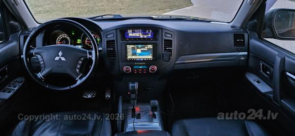 Mitsubishi Pajero 2007 Tallina vietnÄ Melns Mitsubishi Pajero 2007 Tallina, ar dzinÄja tilpumu 3.20 L un nobraukumu 360 tÅ«kst. km par 4998 ā¬, foto 11 vietnÄ AUTOMOTO.COM.LV