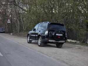 Черный Мицубиси Паджеро 2007 в Вильнюс, объемом двигателя 3.20 л и пробегом 216 тыс. км за 11999 €, фото 6 на AUTOMOTO.COM.LV