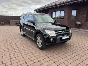 Melns Mitsubishi Pajero 2008 Šalčininkai, ar dzinēja tilpumu 3.20 L un nobraukumu 361 tūkst. km par 6500 €, foto  vietnē AUTOMOTO.COM.LV