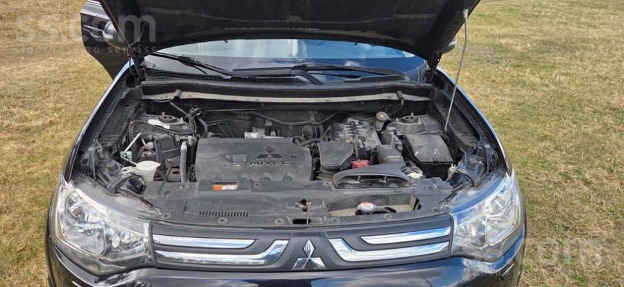 Melns Mitsubishi Pajero 2014 Rīga, ar dzinēja tilpumu 2.00 L un nobraukumu 150 tūkst. km par 9200 €, foto 5 vietnē AUTOMOTO.COM.LV