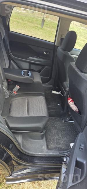 Melns Mitsubishi Pajero 2014 Rīga, ar dzinēja tilpumu 2.00 L un nobraukumu 150 tūkst. km par 9200 €, foto 7 vietnē AUTOMOTO.COM.LV