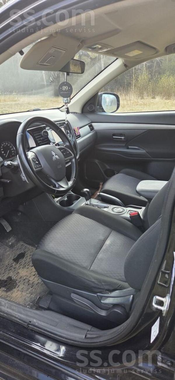 Melns Mitsubishi Pajero 2014 Rīga, ar dzinēja tilpumu 2.00 L un nobraukumu 150 tūkst. km par 9200 €, foto 7 vietnē AUTOMOTO.COM.LV