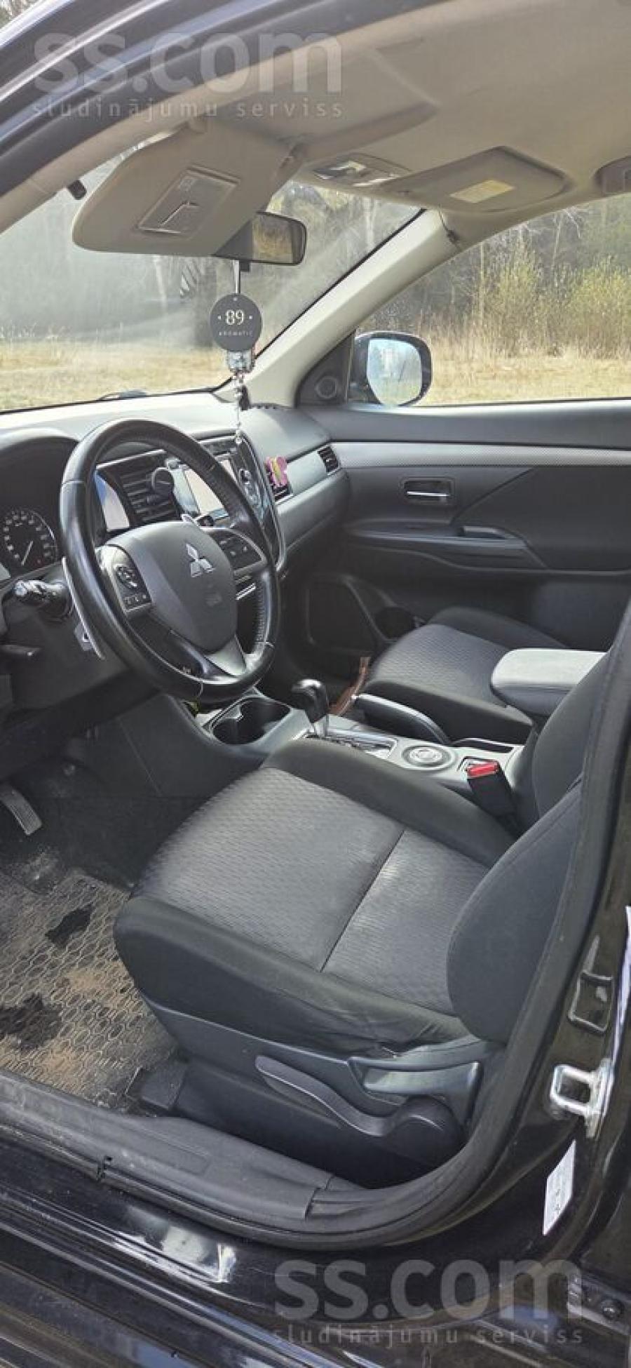 Melns Mitsubishi Pajero 2014 Rīga, ar dzinēja tilpumu 2.00 L un nobraukumu 150 tūkst. km par 9200 €, foto 8 vietnē AUTOMOTO.COM.LV