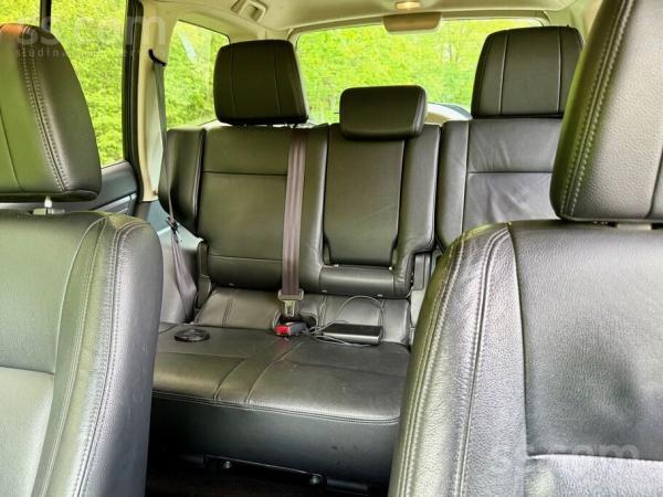 Melns Mitsubishi Pajero 2015 Rīga, ar dzinēja tilpumu 3.20 L un nobraukumu 203 tūkst. km par 16600 €, foto 7 vietnē AUTOMOTO.COM.LV