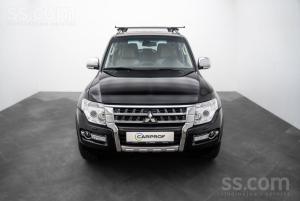 Black Mitsubishi Pajero 2016 in Tallinn, with an engine capacity of 3.20 L and mileage of 224 thousand km for 16999 €, photo 3 on AUTOMOTO.COM.LV