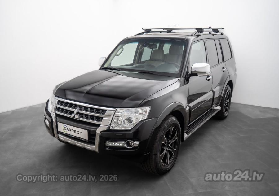 Melns Mitsubishi Pajero 2016 Tallina, ar dzinēja tilpumu 3.20 L un nobraukumu 224 tūkst. km par 16999 €, foto 1 vietnē AUTOMOTO.COM.LV