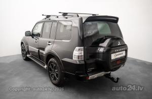 Melns Mitsubishi Pajero 2016 Tallina, ar dzinēja tilpumu 3.20 L un nobraukumu 224 tūkst. km par 16999 €, foto 7 vietnē AUTOMOTO.COM.LV
