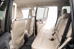 Melns Mitsubishi Pajero 2016 Tallina, ar dzinēja tilpumu 3.20 L un nobraukumu 224 tūkst. km par 16999 €, foto 9 vietnē AUTOMOTO.COM.LV