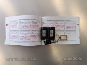 Black Mitsubishi Pajero 2017 in Tallinn, with an engine capacity of 3.20 L and mileage of 159 thousand km for 22990 €, photo 18 on AUTOMOTO.COM.LV