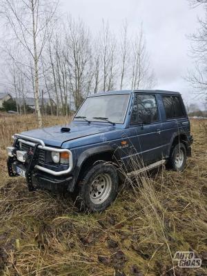 Blue Mitsubishi Pajero 1991 in Utena, with an engine capacity of 2.50 L and mileage of 100 thousand km for 1550 €, photo 3 on AUTOMOTO.COM.LV