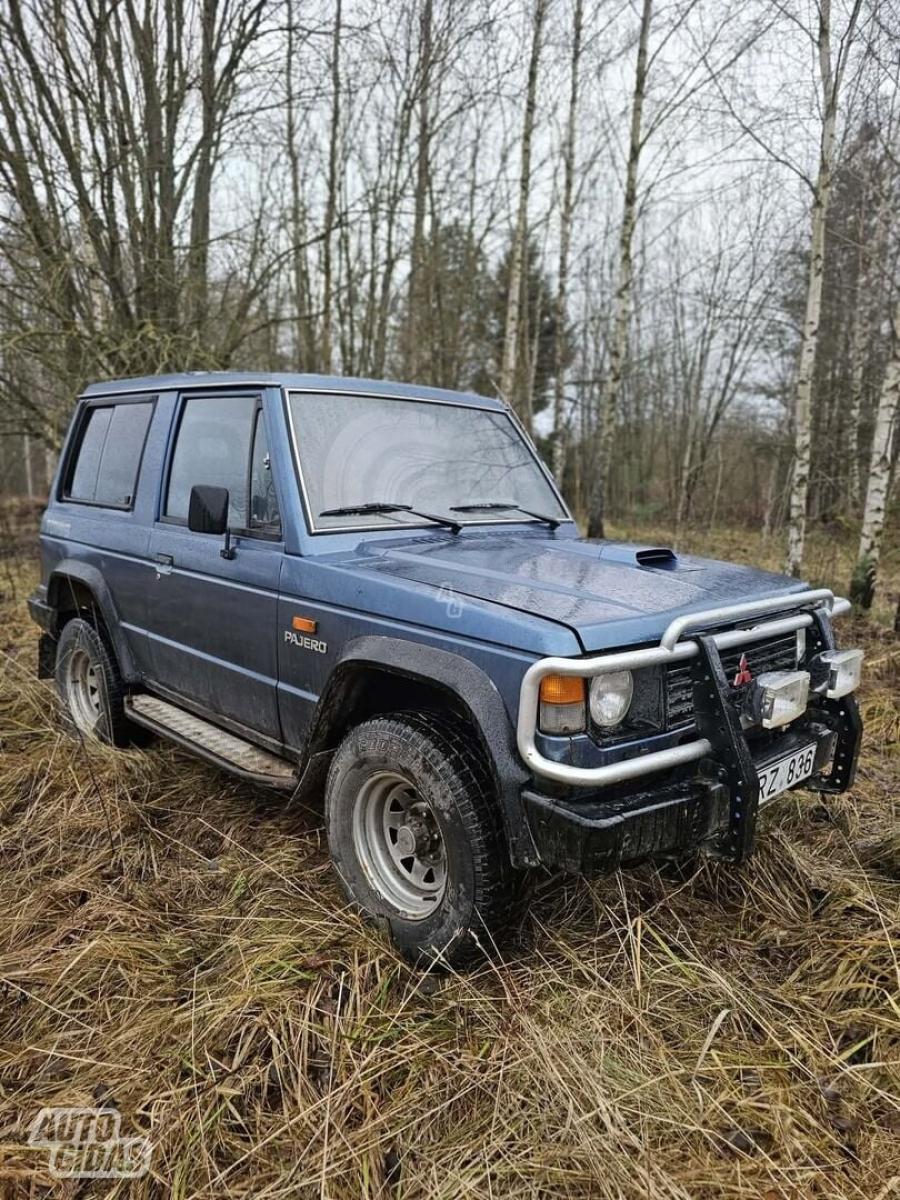 Zils Mitsubishi Pajero 1991 Utena, ar dzinēja tilpumu 2.50 L un nobraukumu 100 tūkst. km par 1550 €, foto 5 vietnē AUTOMOTO.COM.LV