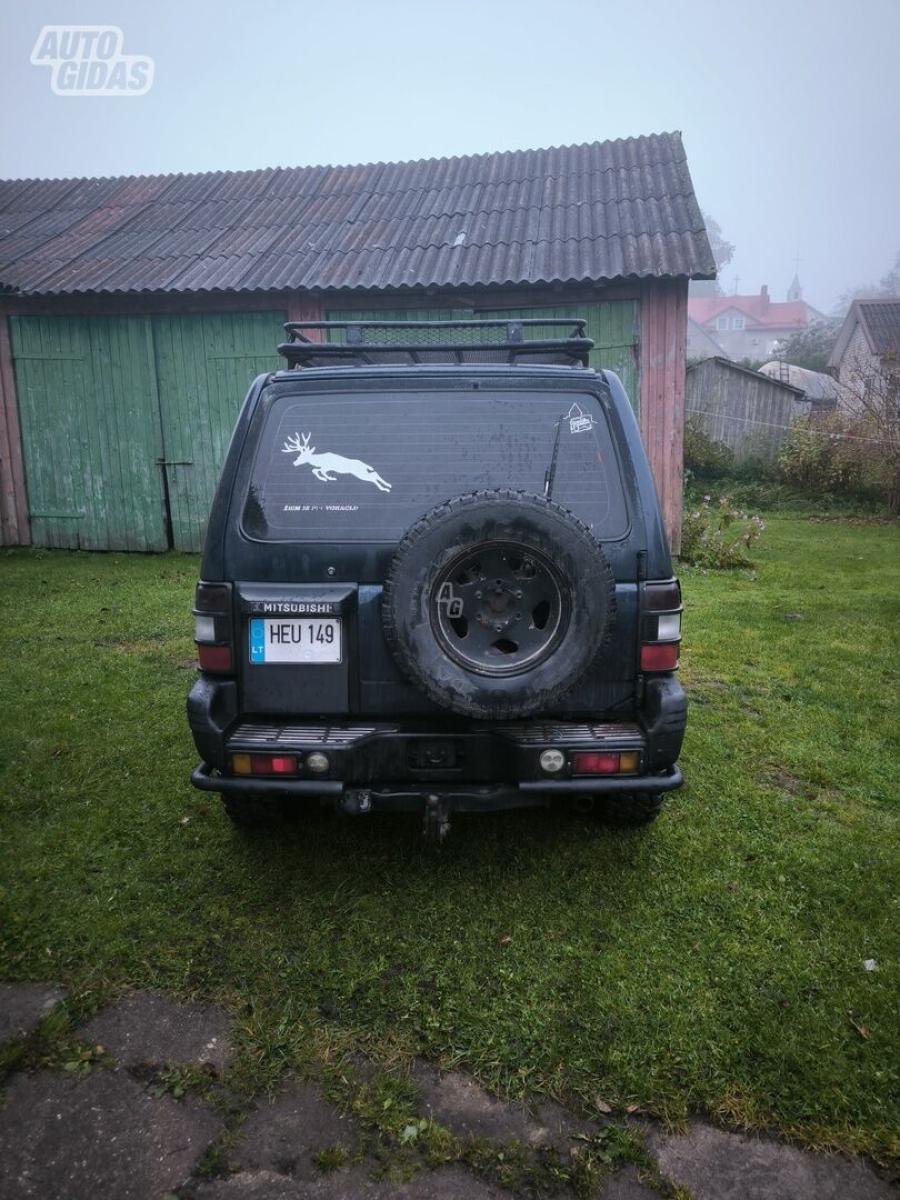 Zils Mitsubishi Pajero 1995 Gargždai, ar dzinēja tilpumu 2.50 L un nobraukumu 225 tūkst. km par 2800 €, foto 5 vietnē AUTOMOTO.COM.LV