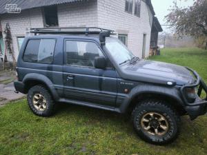 Zils Mitsubishi Pajero 1995 Gargždai, ar dzinēja tilpumu 2.50 L un nobraukumu 225 tūkst. km par 2800 €, foto 7 vietnē AUTOMOTO.COM.LV