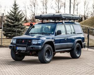 Blue Mitsubishi Pajero 1997 in Jelgava, with an engine capacity of 3.50 L and mileage of 194 thousand km for 6900 €, photo  on AUTOMOTO.COM.LV