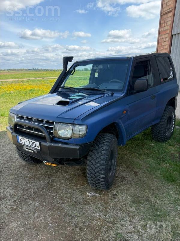 Zils Mitsubishi Pajero 1998 Jēkabpils, ar dzinēja tilpumu 2.80 L un nobraukumu 248 tūkst. km par 6500 €, foto 1 vietnē AUTOMOTO.COM.LV