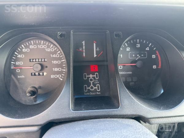 Zils Mitsubishi Pajero 1998 Jēkabpils, ar dzinēja tilpumu 2.80 L un nobraukumu 248 tūkst. km par 6500 €, foto 3 vietnē AUTOMOTO.COM.LV