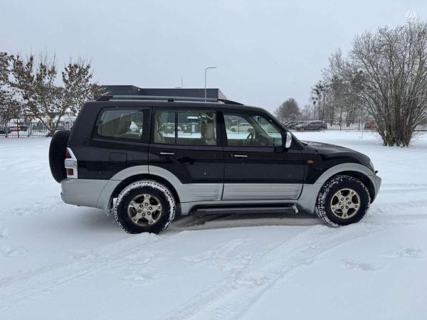 Zils Mitsubishi Pajero 2000 Kauņa, ar dzinēja tilpumu 3.20 L un nobraukumu 400 tūkst. km par 2650 €, foto 3 vietnē AUTOMOTO.COM.LV