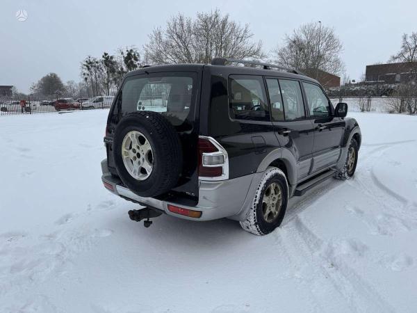 Zils Mitsubishi Pajero 2000 Kauņa, ar dzinēja tilpumu 3.20 L un nobraukumu 400 tūkst. km par 2650 €, foto 4 vietnē AUTOMOTO.COM.LV