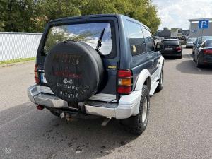 Zils Mitsubishi Pajero 2001 Viļņa, ar dzinēja tilpumu 2.48 L un nobraukumu 180 tūkst. km par 3200 €, foto 6 vietnē AUTOMOTO.COM.LV