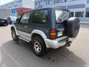 Zils Mitsubishi Pajero 2001 Viļņa, ar dzinēja tilpumu 2.48 L un nobraukumu 180 tūkst. km par 3200 €, foto 7 vietnē AUTOMOTO.COM.LV