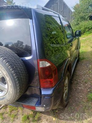 Zils Mitsubishi Pajero 2005 Madona, ar dzinēja tilpumu 3.20 L un nobraukumu 322 tūkst. km par 2000 €, foto 3 vietnē AUTOMOTO.COM.LV