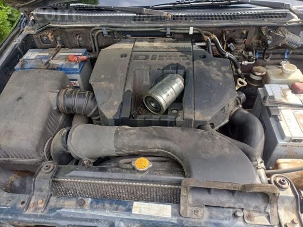 Zils Mitsubishi Pajero 2005 Madona, ar dzinēja tilpumu 3.20 L un nobraukumu 322 tūkst. km par 2000 €, foto 4 vietnē AUTOMOTO.COM.LV