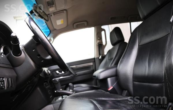 Zils Mitsubishi Pajero 2007 Rīga, ar dzinēja tilpumu 3.20 L un nobraukumu 0 tūkst. km par 6995 €, foto 8 vietnē AUTOMOTO.COM.LV