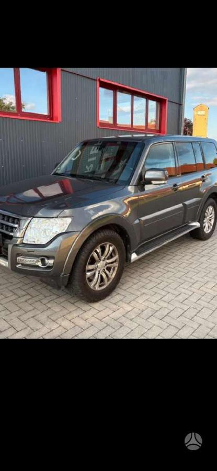 Zils Mitsubishi Pajero 2014 Šauļi, ar dzinēja tilpumu 3.20 L un nobraukumu 252 tūkst. km par 7350 €, foto 3 vietnē AUTOMOTO.COM.LV