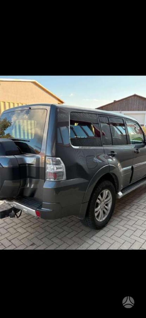 Zils Mitsubishi Pajero 2015 Šauļi, ar dzinēja tilpumu 3.20 L un nobraukumu 252 tūkst. km par 7350 €, foto 8 vietnē AUTOMOTO.COM.LV