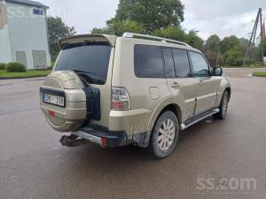 Brūns Mitsubishi Pajero 2008 Tukums, ar dzinēja tilpumu 3.20 L un nobraukumu 350 tūkst. km par 7000 €, foto 3 vietnē AUTOMOTO.COM.LV