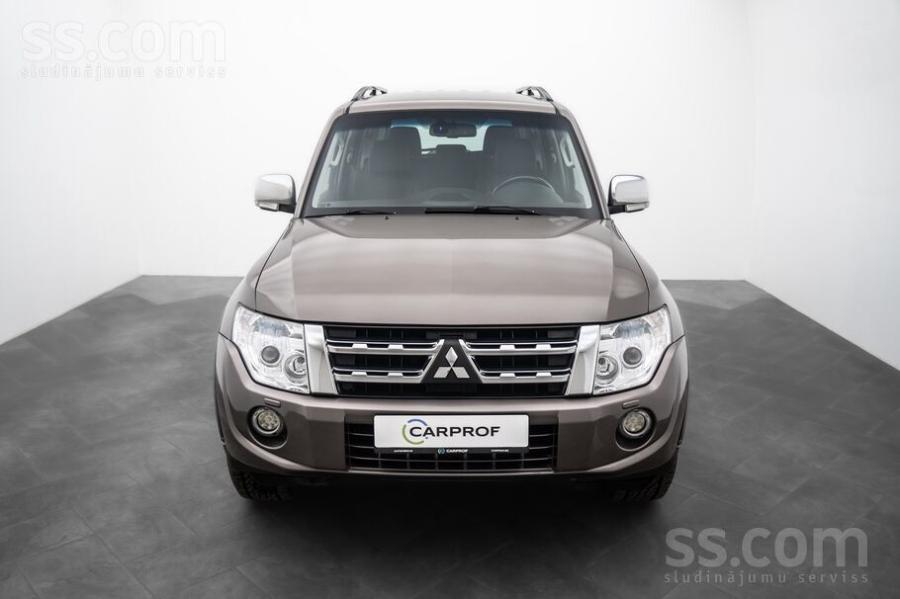 Brūns Mitsubishi Pajero 2012 Tallina, ar dzinēja tilpumu 3.20 L un nobraukumu 289 tūkst. km par 15999 €, foto 3 vietnē AUTOMOTO.COM.LV