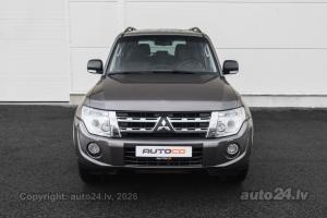 Brūns Mitsubishi Pajero 2012 Tallina, ar dzinēja tilpumu 3.20 L un nobraukumu 289 tūkst. km par 12999 €, foto 3 vietnē AUTOMOTO.COM.LV