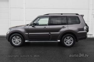 Brūns Mitsubishi Pajero 2012 Tallina, ar dzinēja tilpumu 3.20 L un nobraukumu 289 tūkst. km par 12999 €, foto 6 vietnē AUTOMOTO.COM.LV