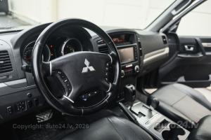 Brūns Mitsubishi Pajero 2012 Tallina, ar dzinēja tilpumu 3.20 L un nobraukumu 289 tūkst. km par 12999 €, foto 18 vietnē AUTOMOTO.COM.LV