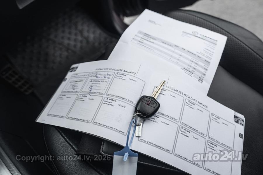 Brūns Mitsubishi Pajero 2012 Tallina, ar dzinēja tilpumu 3.20 L un nobraukumu 289 tūkst. km par 12999 €, foto 22 vietnē AUTOMOTO.COM.LV