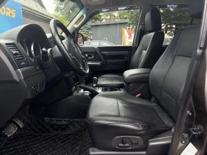 Brūns Mitsubishi Pajero 2015 Rīga, ar dzinēja tilpumu 3.20 L un nobraukumu 237 tūkst. km par 14950 €, foto 7 vietnē AUTOMOTO.COM.LV