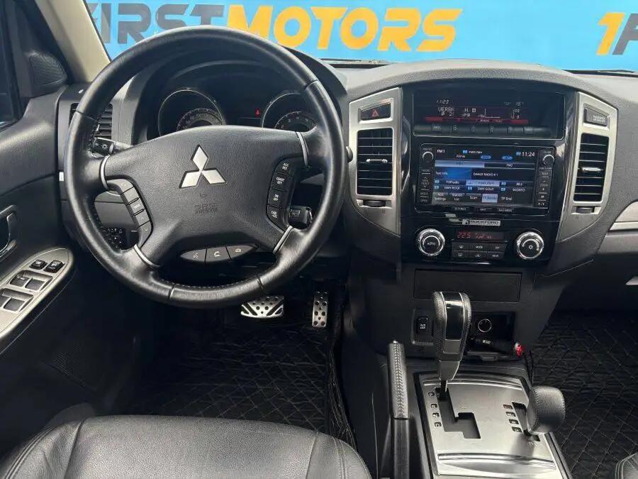 Brūns Mitsubishi Pajero 2015 Rīga, ar dzinēja tilpumu 3.20 L un nobraukumu 237 tūkst. km par 14950 €, foto 12 vietnē AUTOMOTO.COM.LV