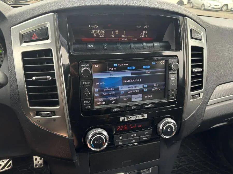 Brūns Mitsubishi Pajero 2015 Rīga, ar dzinēja tilpumu 3.20 L un nobraukumu 237 tūkst. km par 14950 €, foto 13 vietnē AUTOMOTO.COM.LV