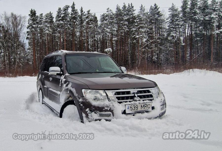 Коричневый Мицубиси Паджеро 2017 в Таллин, объемом двигателя 3.20 л и пробегом 195 тыс. км за 25000 €, фото 1 на AUTOMOTO.COM.LV