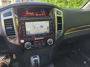 Brūns Mitsubishi Pajero 2018 Šauļi, ar dzinēja tilpumu 3.20 L un nobraukumu 246 tūkst. km par 18500 €, foto 8 vietnē AUTOMOTO.COM.LV