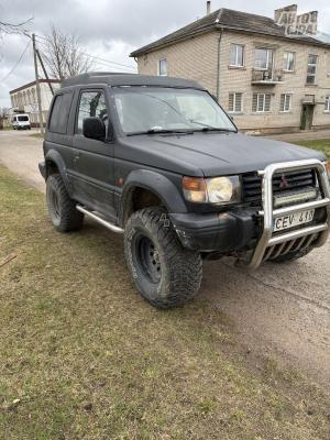 Mitsubishi Pajero 1992 in Kelme, with an engine capacity of 2.50 L and mileage of 35 thousand km for 3500 €, photo 3 on AUTOMOTO.COM.LV